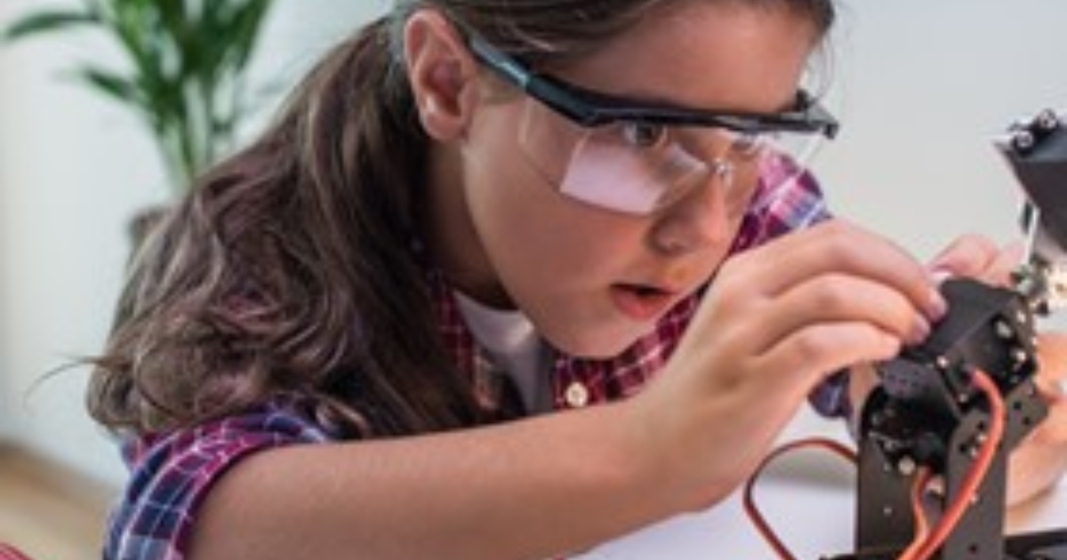 ISTE | 5 ways to help students become innovative designers