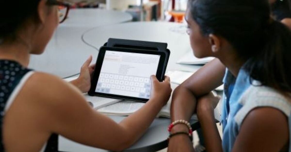 ISTE | Teach students how to read — and understand — digital text